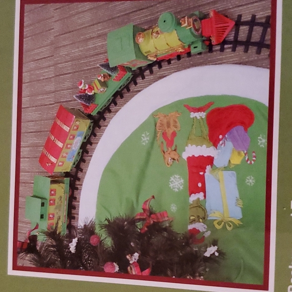 The Grinch | Holiday | The Grinch 65th Anniversary Special Edition 36pc ...